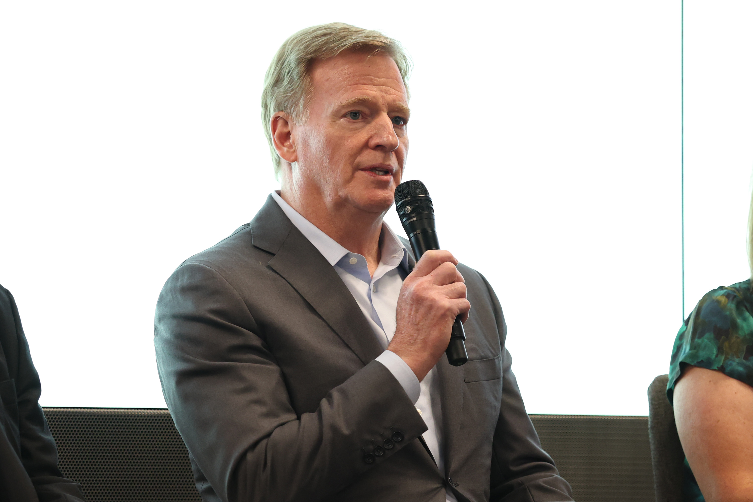 NFL Commissioner Roger Goodell Weighs in on Giants' Steve Tisch ...
