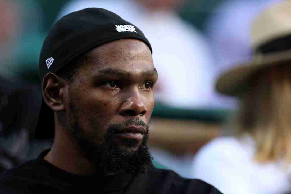 Is Kevin Durant on the Rockets Bench for Game 4 vs Lakers?