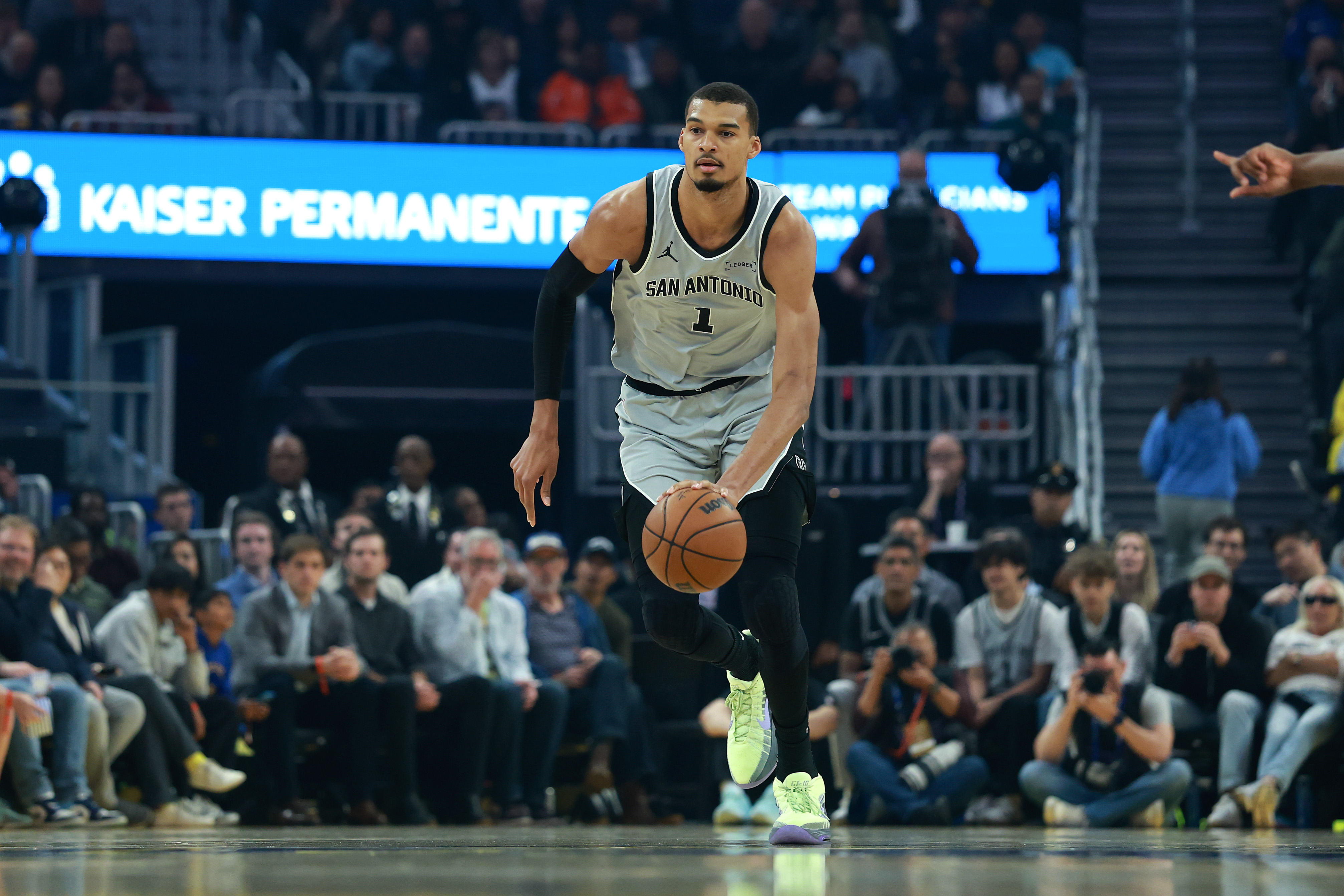 Spurs Provide Major Victor Wembanyama Injury Update Before Mavericks' Game