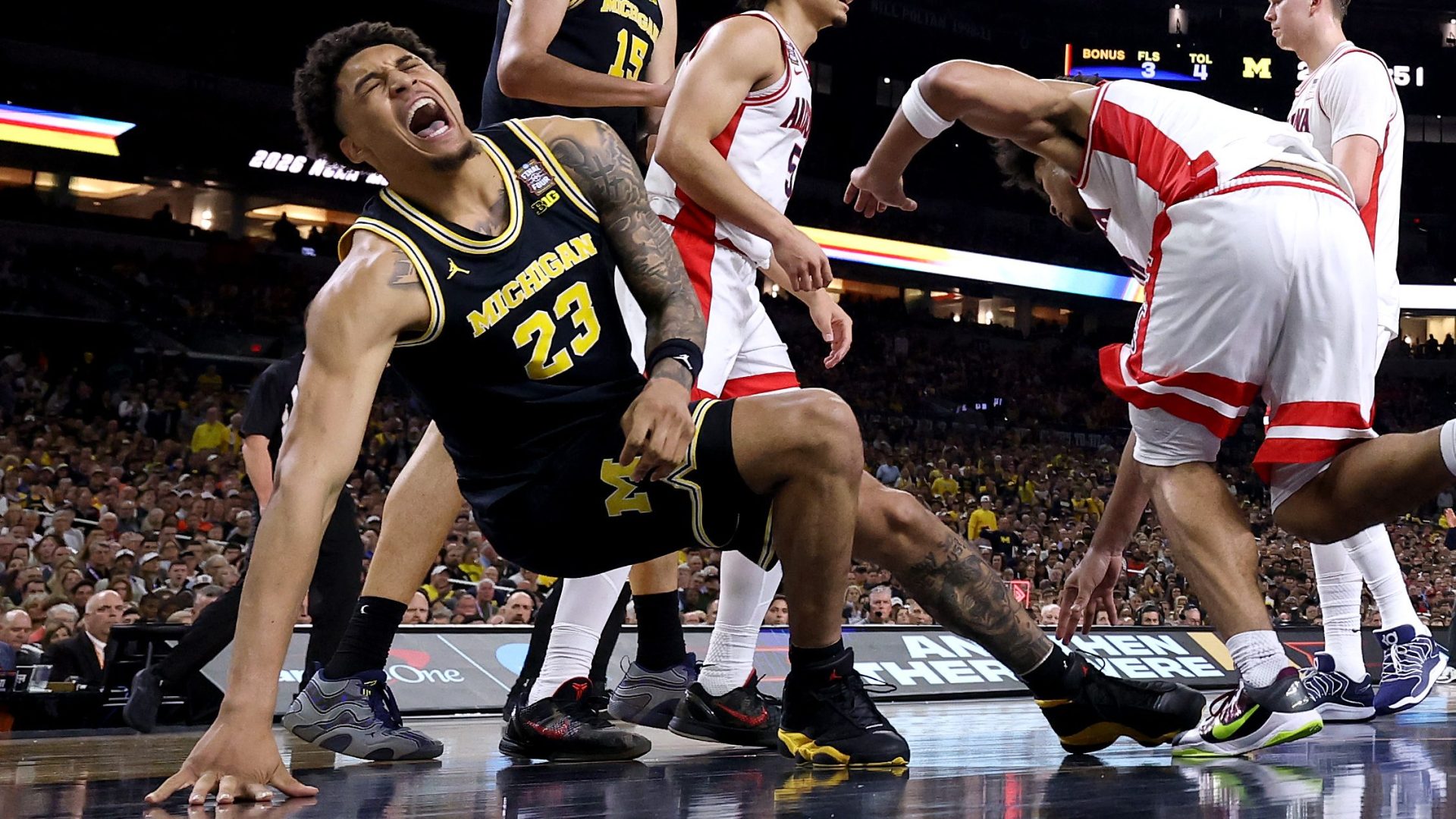 Michigan Starting Lineup Yaxel Lendeborg Injury UConn - HEAVY