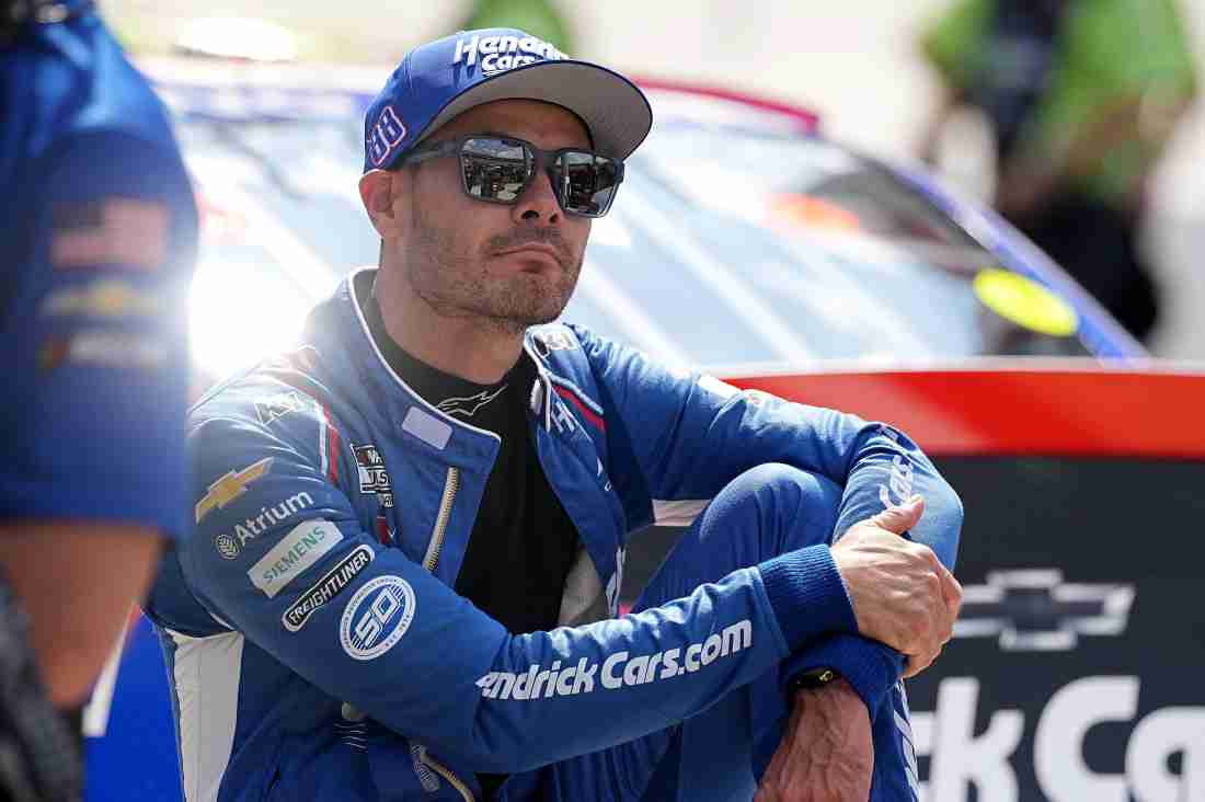 NASCAR Insider Defends Kyle Larson Amid Winless Drought, Points to ...