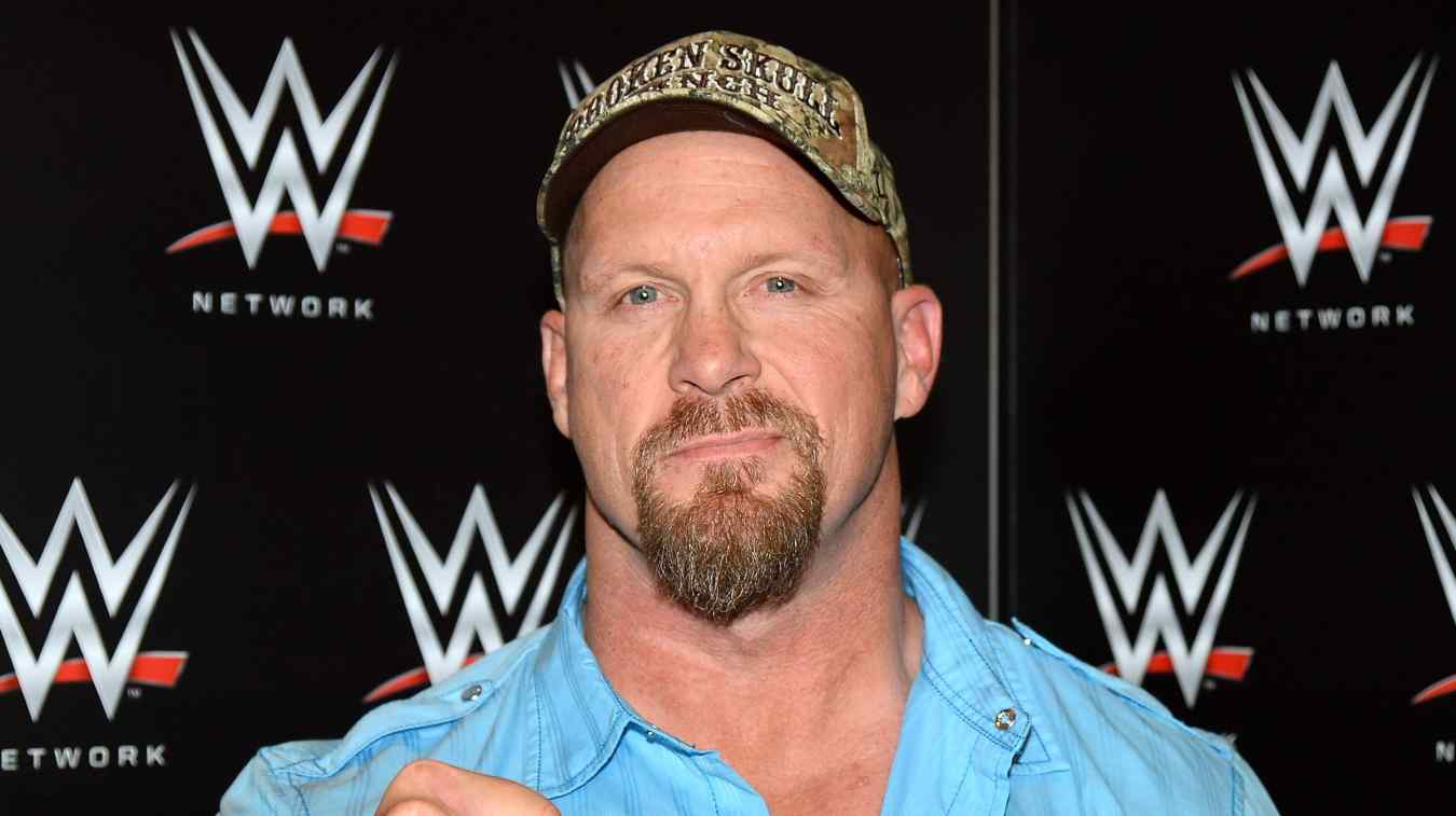 Twitter Explodes After Fortnite Announces Addition of WWE Legend