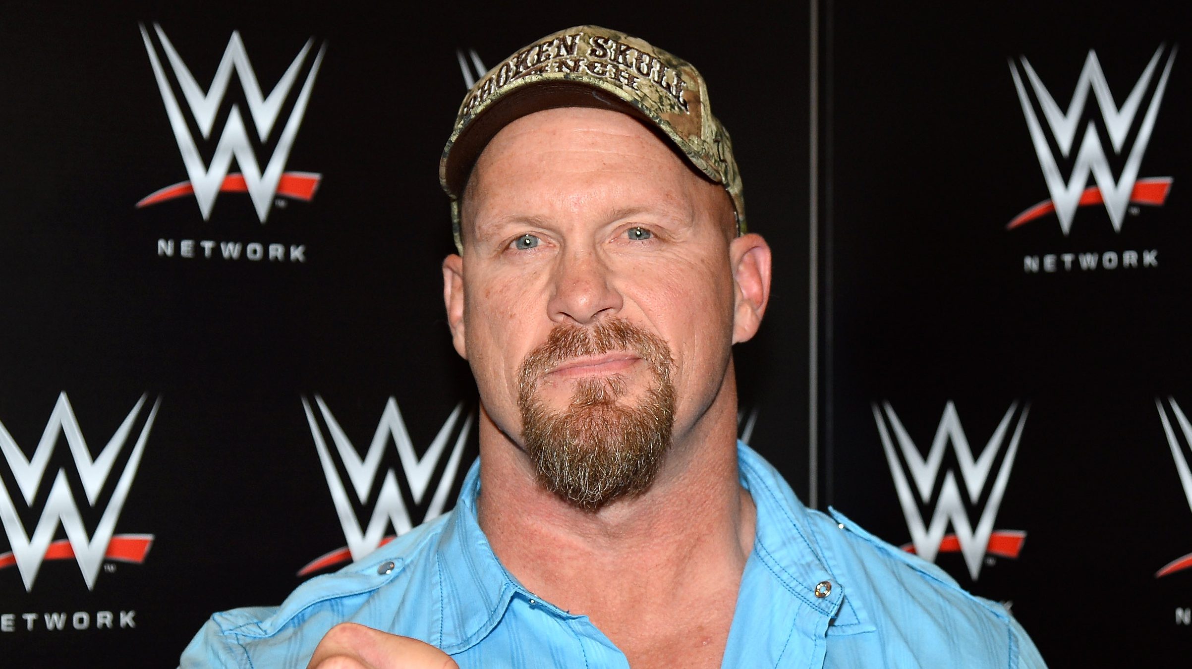 Twitter Explodes After Fortnite Announces Addition of WWE Legend