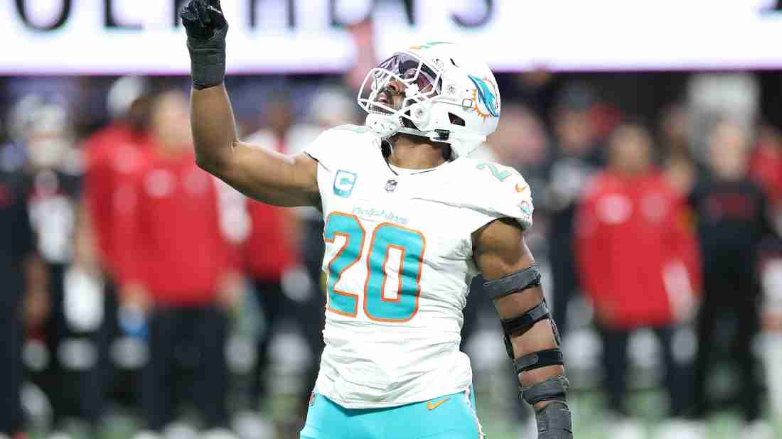 Dolphins LB Jordyn Brooks Shares Strong Contract Update