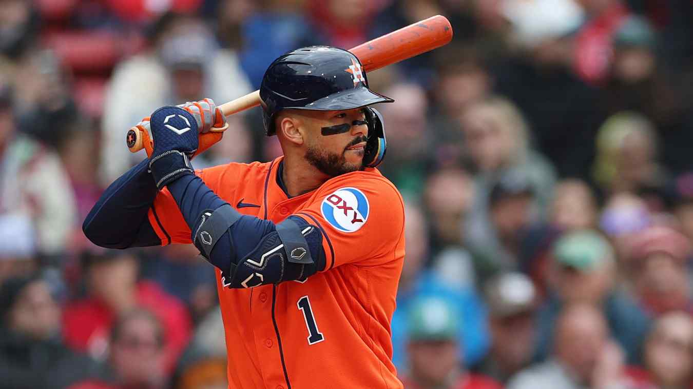 Astros Get Brutal Carlos Correa Injury Update Ahead of Dodgers Game