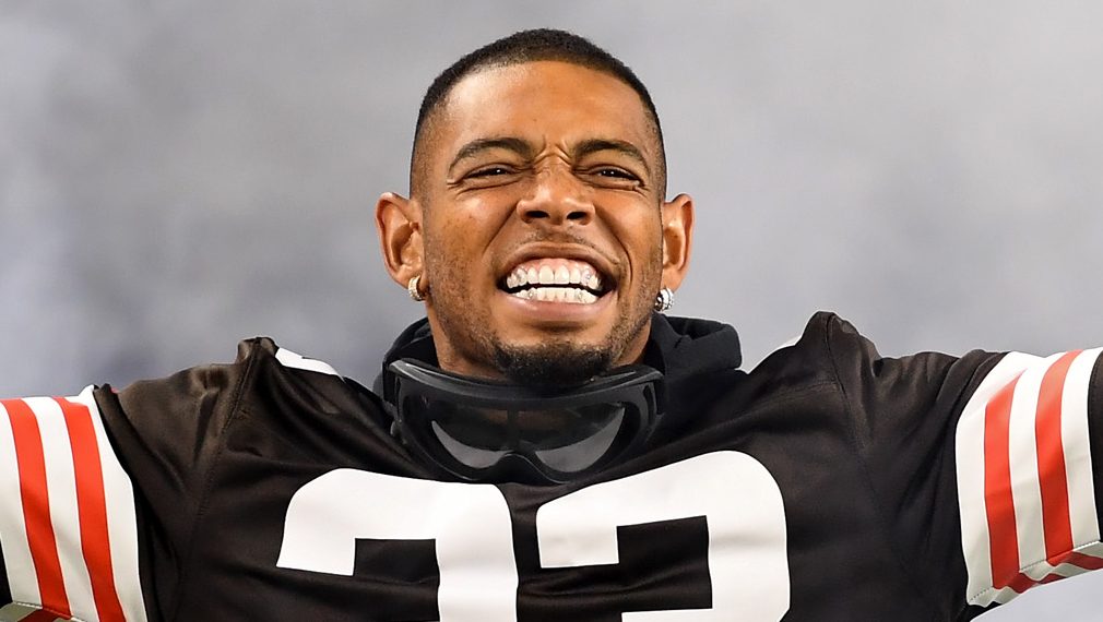 Ex-Browns All-Pro Sounds off on Myles Garrett Absence - HEAVY