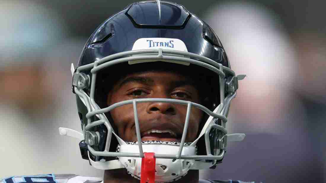 Texans Sign Former Titans WR, Reunite LB in Roster Shuffle
