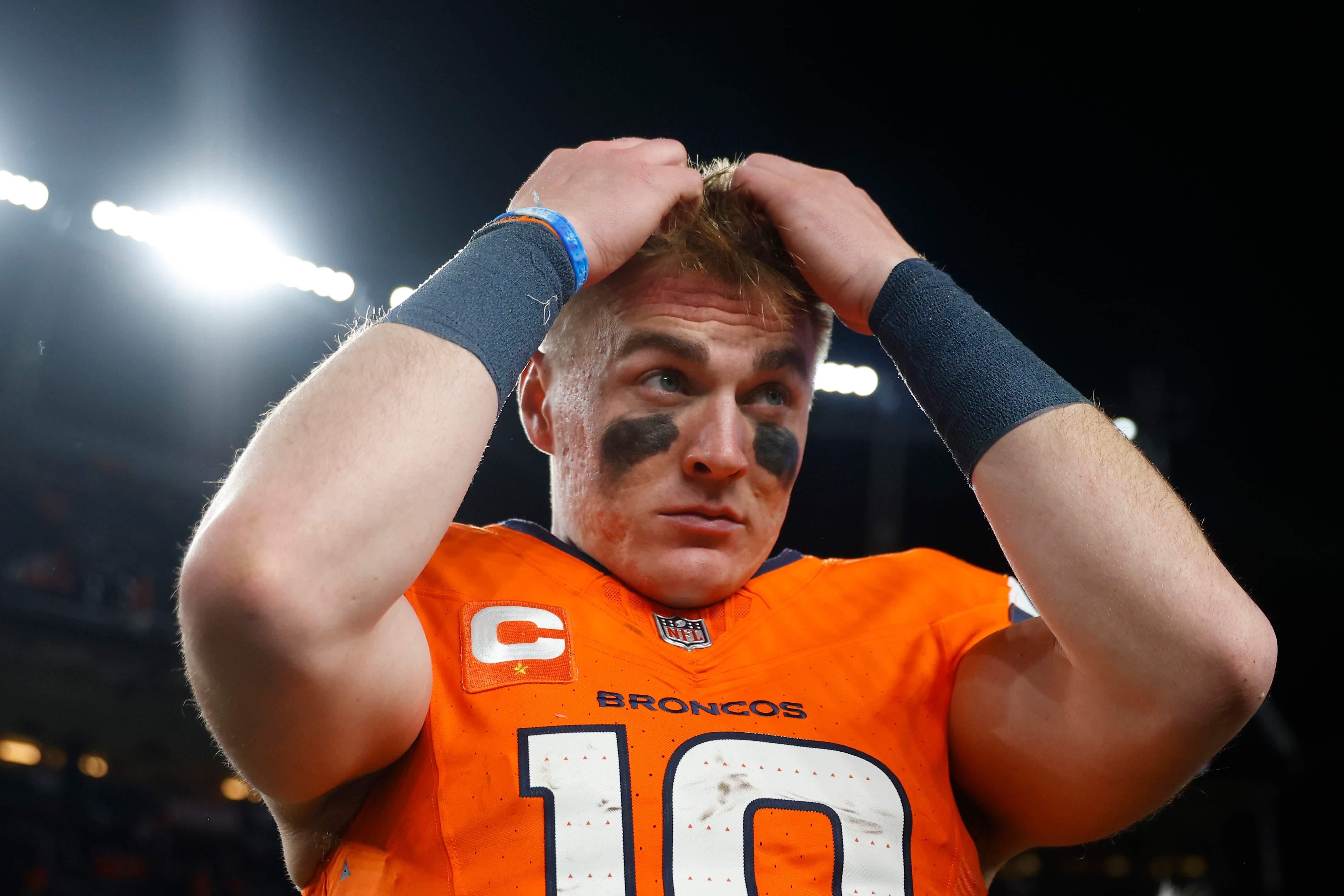 Broncos Dealt Troubling Kansas City Chiefs News by Sportsbooks - HEAVY