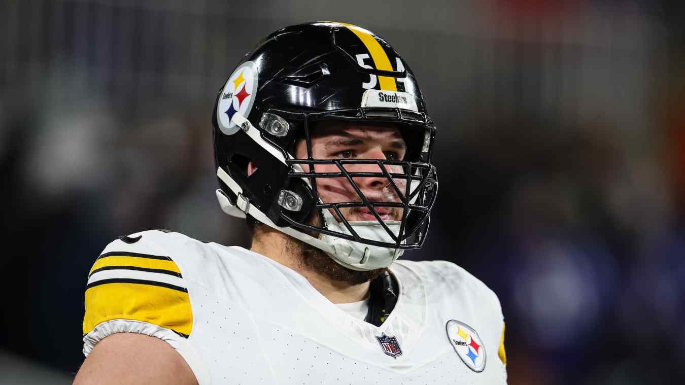 Steelers Sign Greg Crippen for Depth Behind Center Zach Frazier