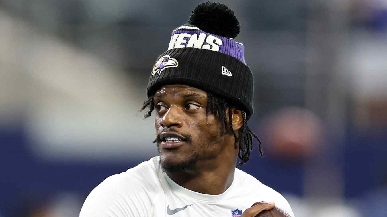 Ravens' Lamar Jackson's Next Contract Could Change the NFL Quarterback ...