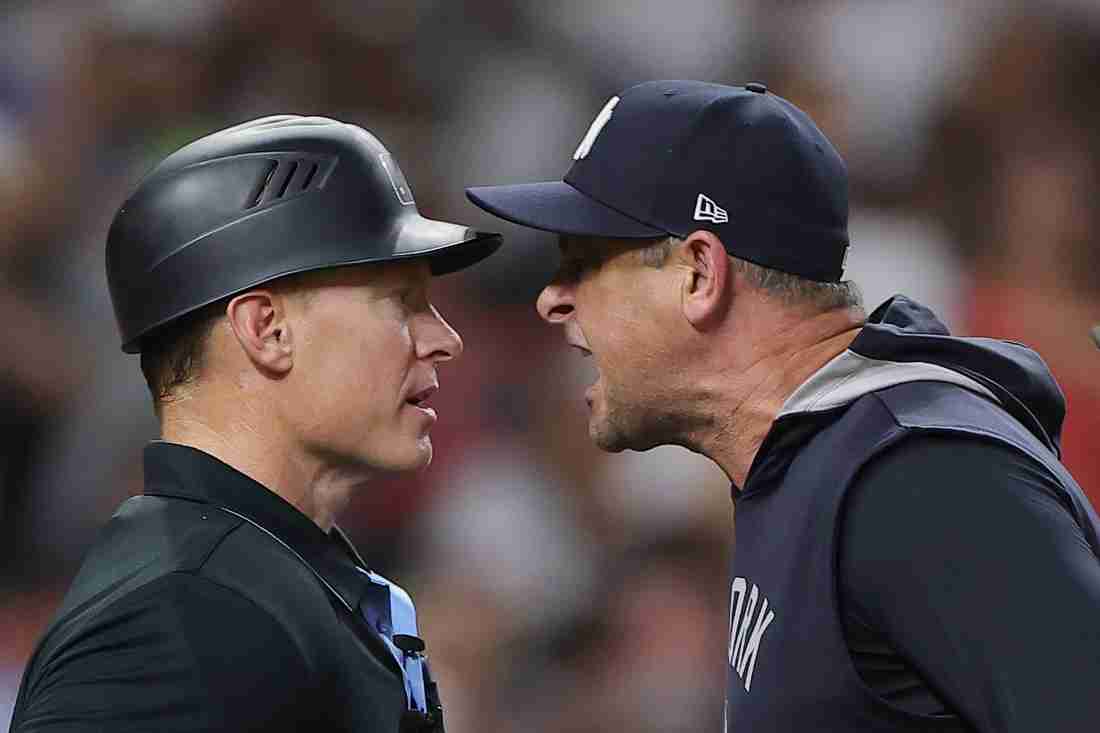 MLB World Reacts To Yankees Manager Aaron Boone Ejected