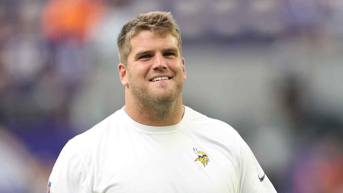 Vikings Longtime $92 Million Starter Put on Notice Ahead of 2026 - HEAVY