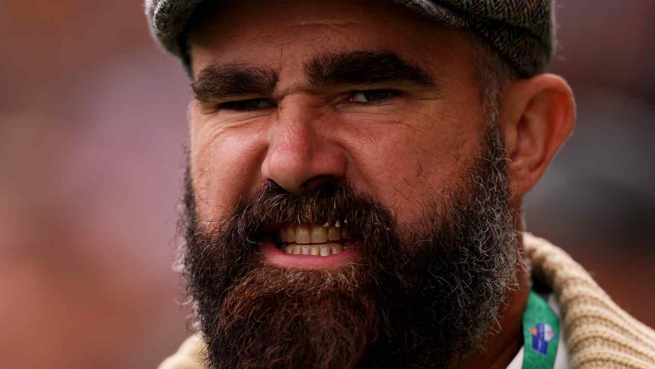 Ex-Eagles Star Jason Kelce Sends Warning to NFL on 2026 Schedule