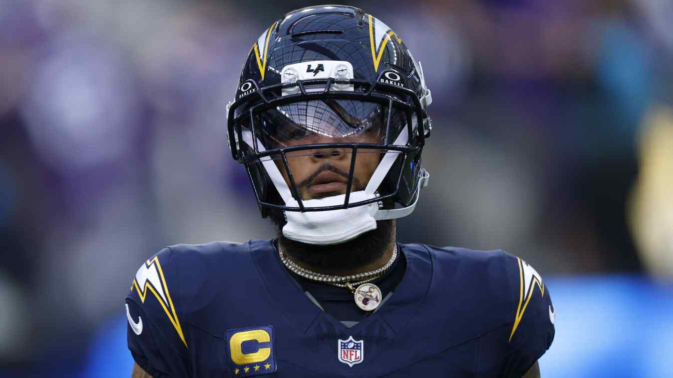 Commanders Urged to Put Signing WR at Top of 'To-Do List'