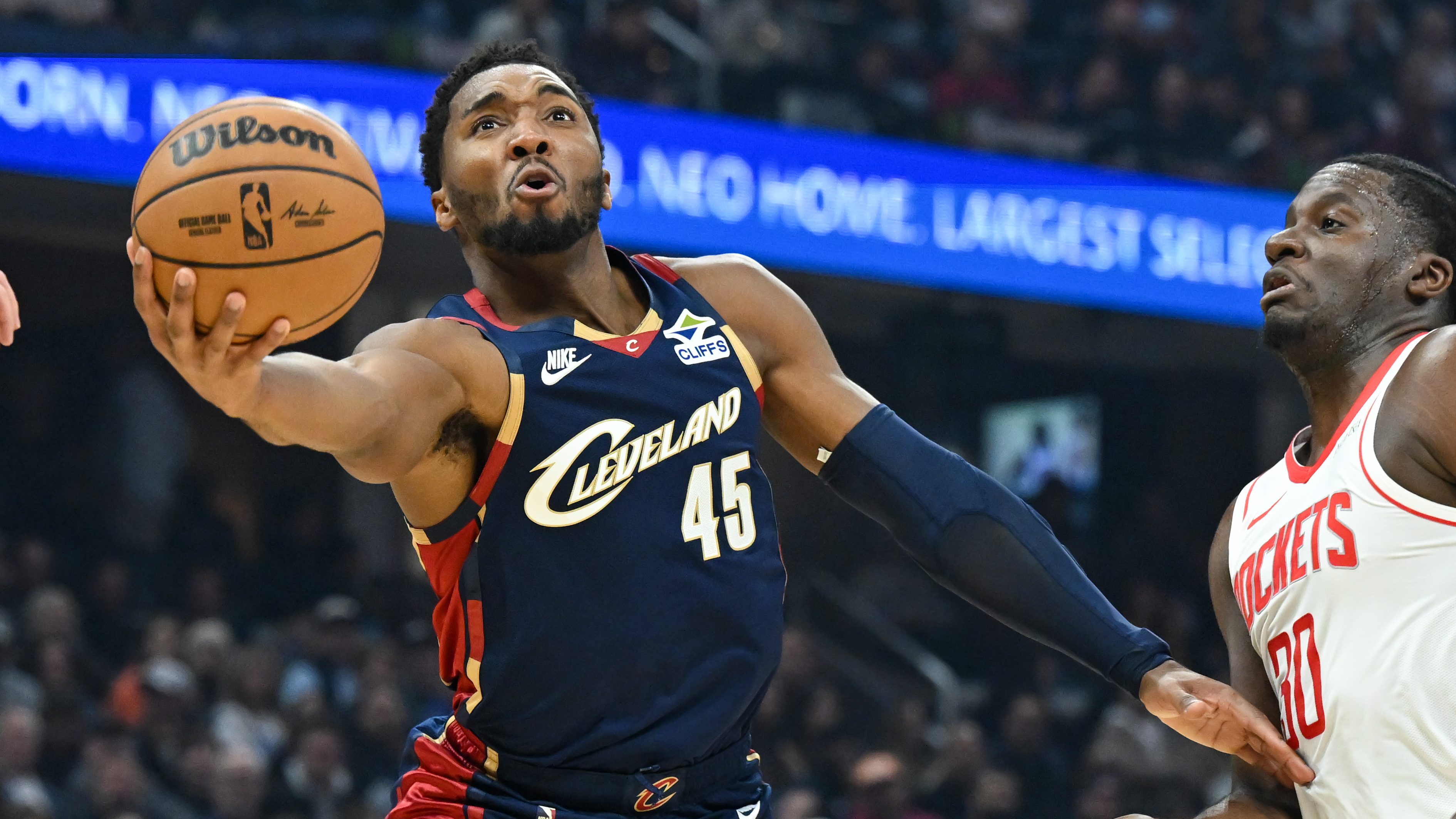 Donovan Mitchell and Kawhi Leonard Labeled as Rockets' Trade Targets ...