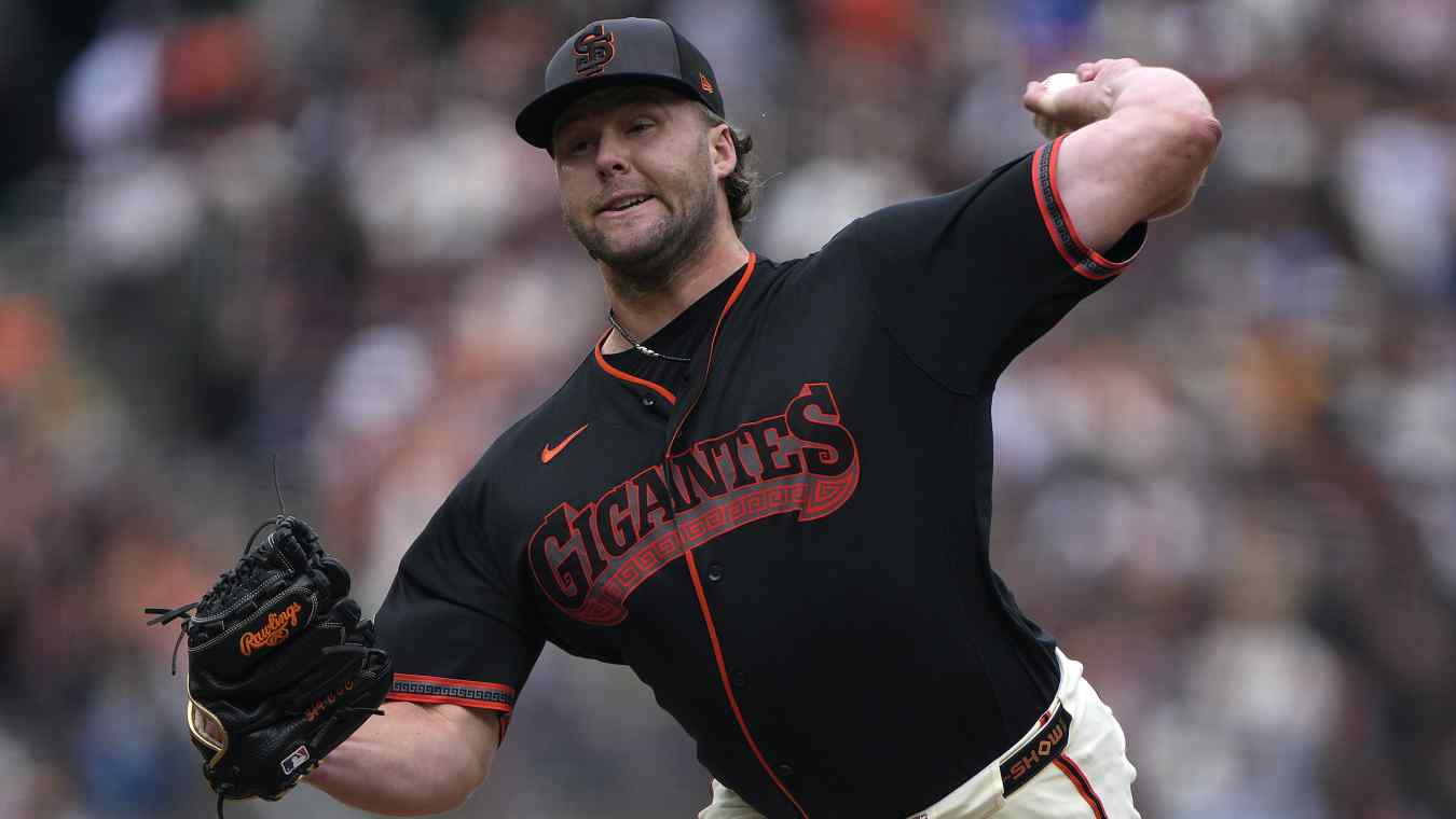 Giants Receive Critical Injury News on Key Reliever Erik Miller