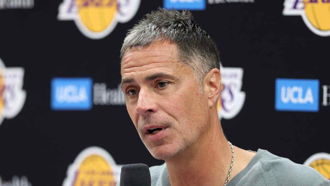 Lakers' Top Trade Target Revealed as All-Star Center - HEAVY