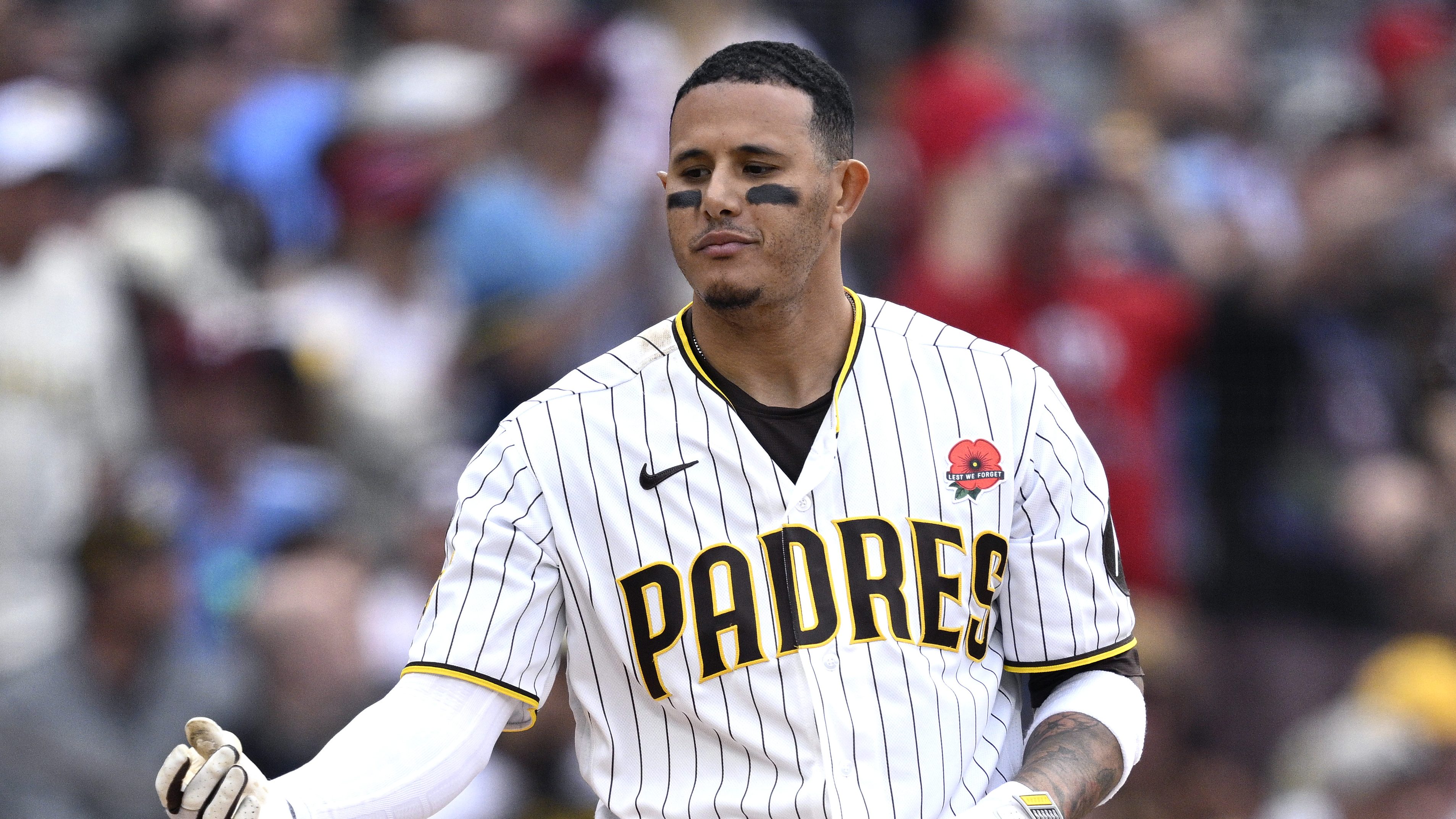 Padres Announce Manny Machado Change Before Phillies Game