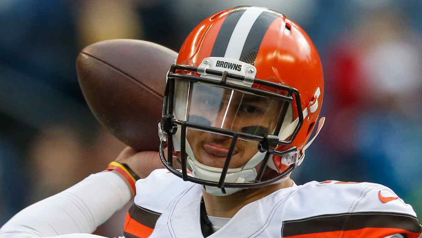 Polarizing Ex-Browns QB Announces Next Career Move
