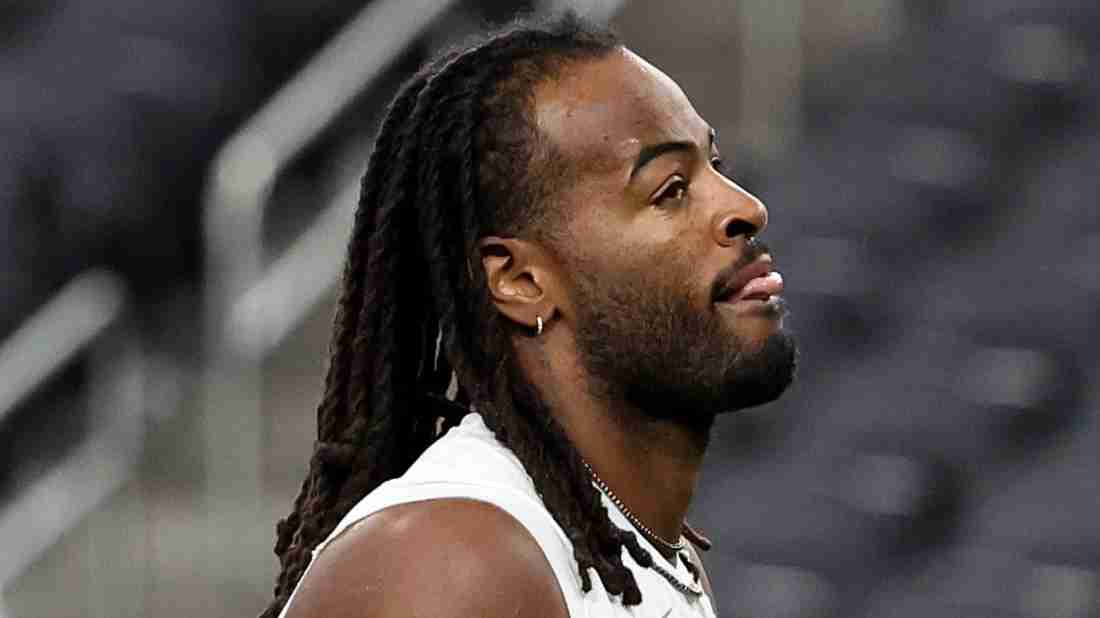 Seahawks Land Blunt Statement on Free Agent RB Najee Harris