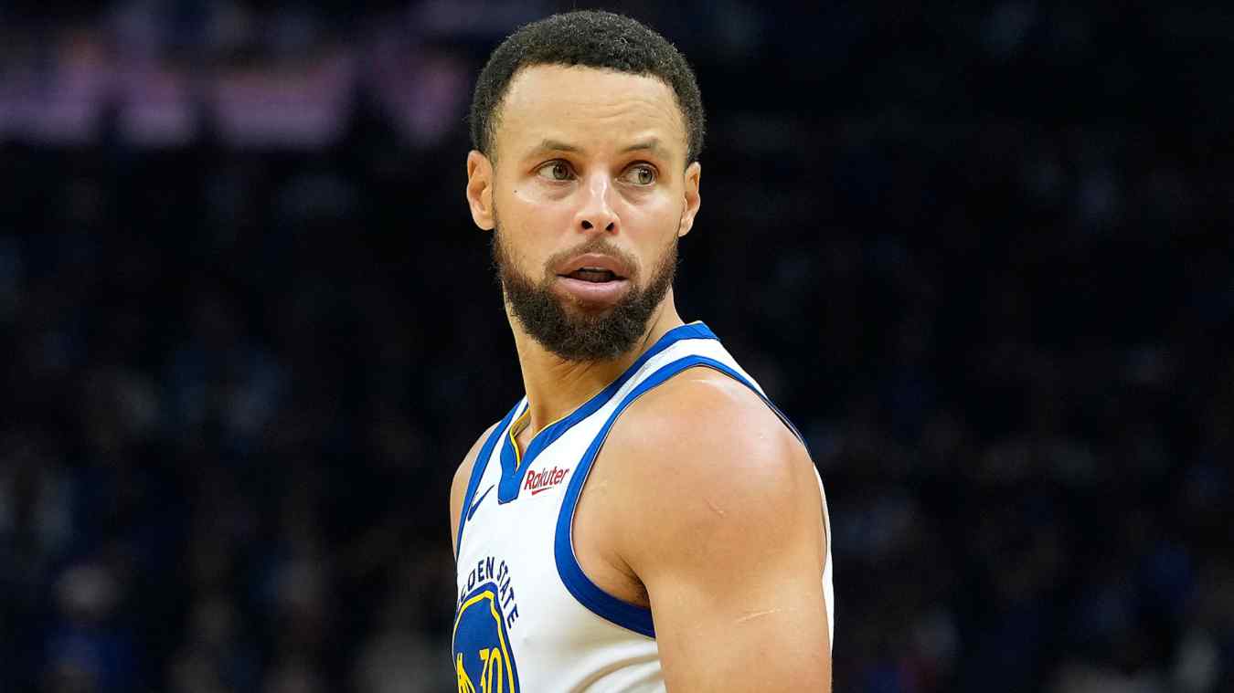 Warriors' Steph Curry Gets Major Praise From NBA Hall of Famer