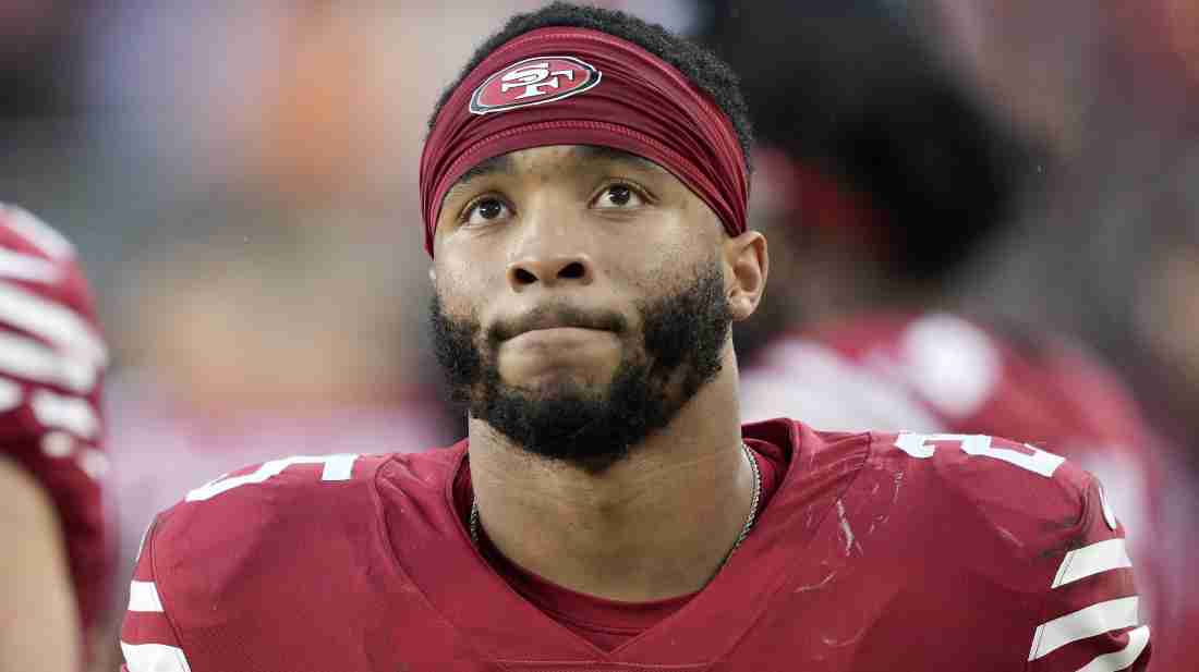 Eagles Sign 1,100-Yard Veteran Running Back Elijah Mitchell