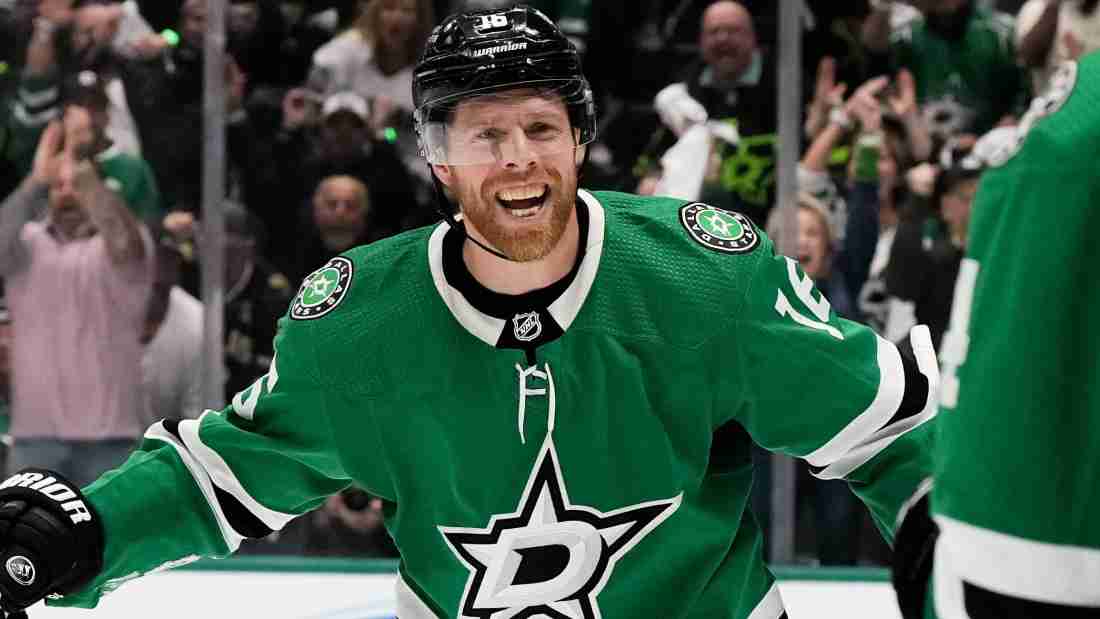 New Surprise Candidate Emerges in Leafs' Head Coaching Search