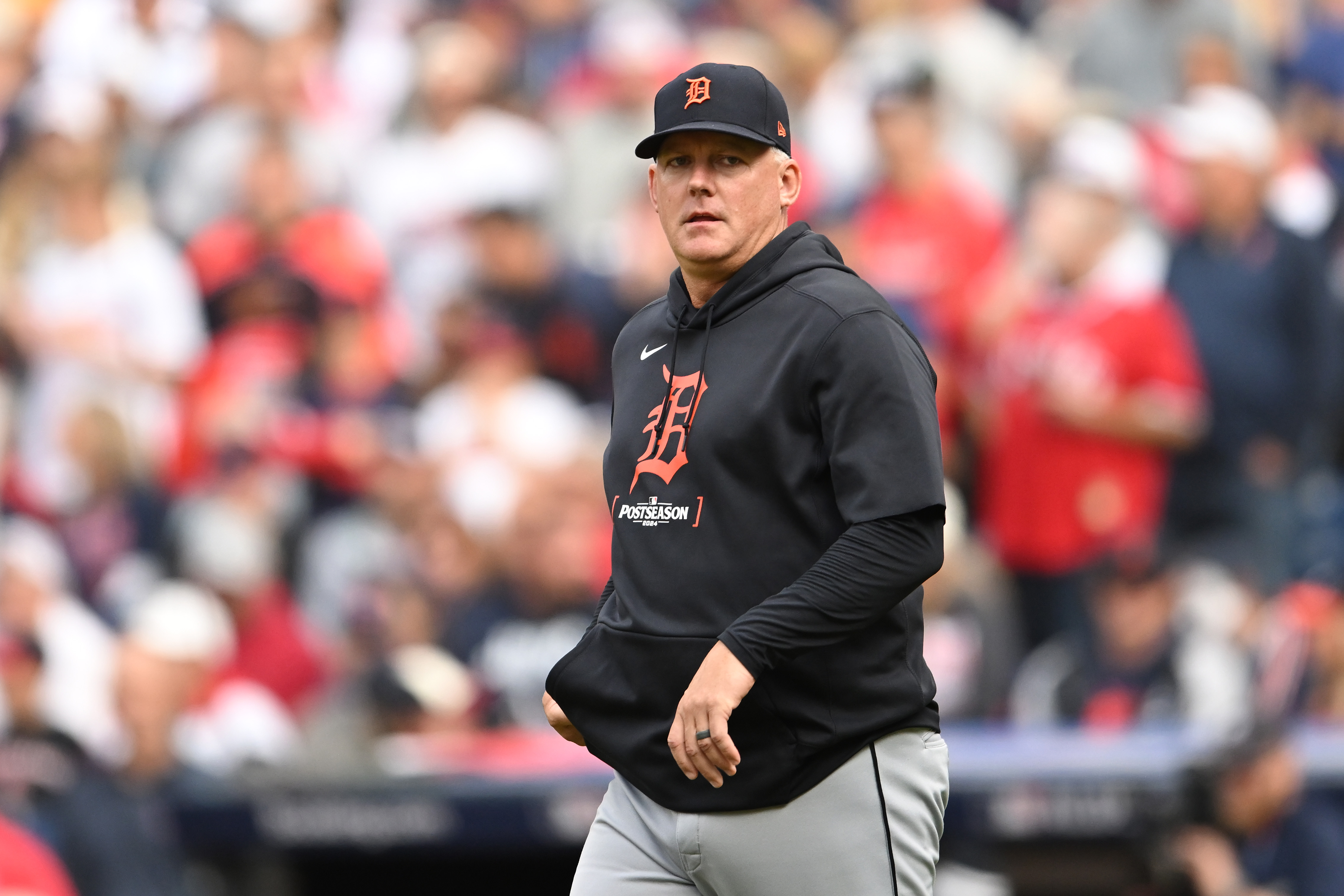 Tigers Receive Bold Trade Deadline Outlook Amid Slump