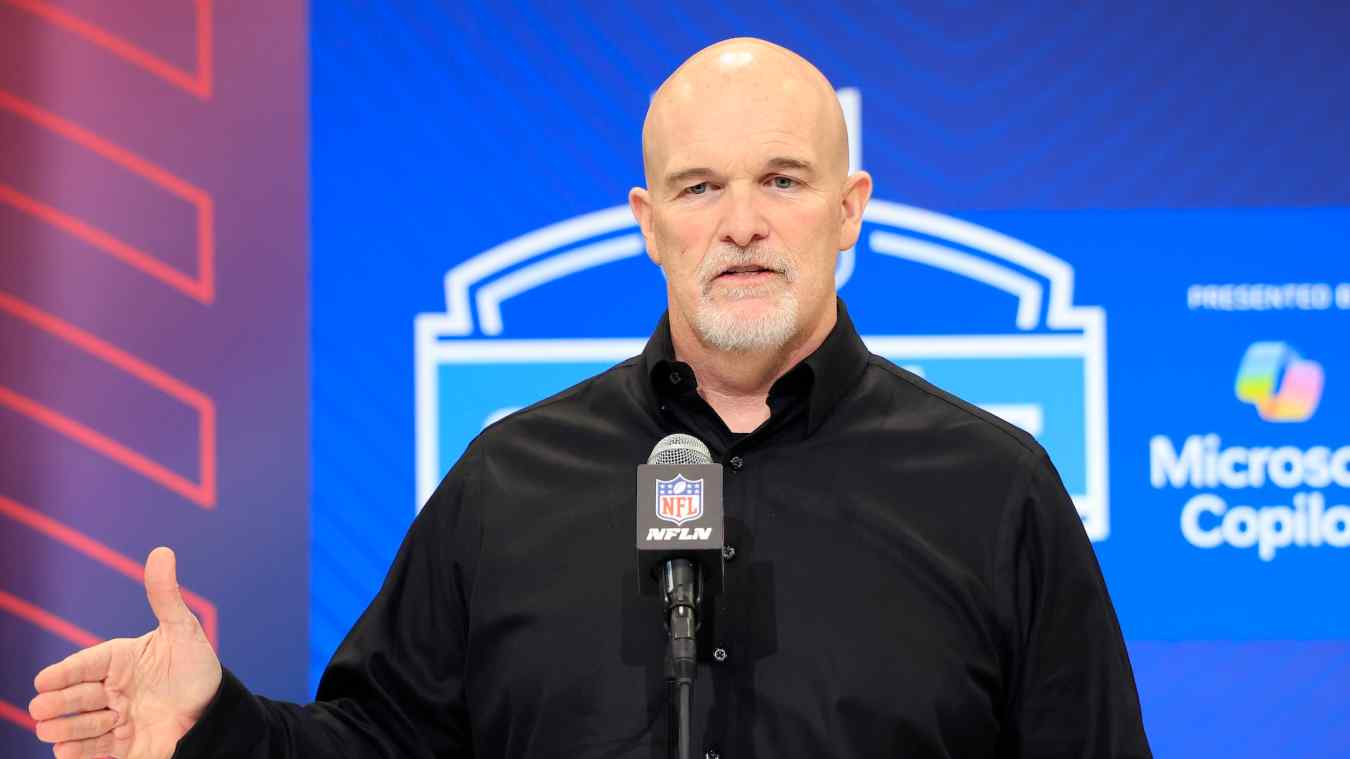Commanders' Dan Quinn Reacts to Jacory Croskey-Merritt Strides