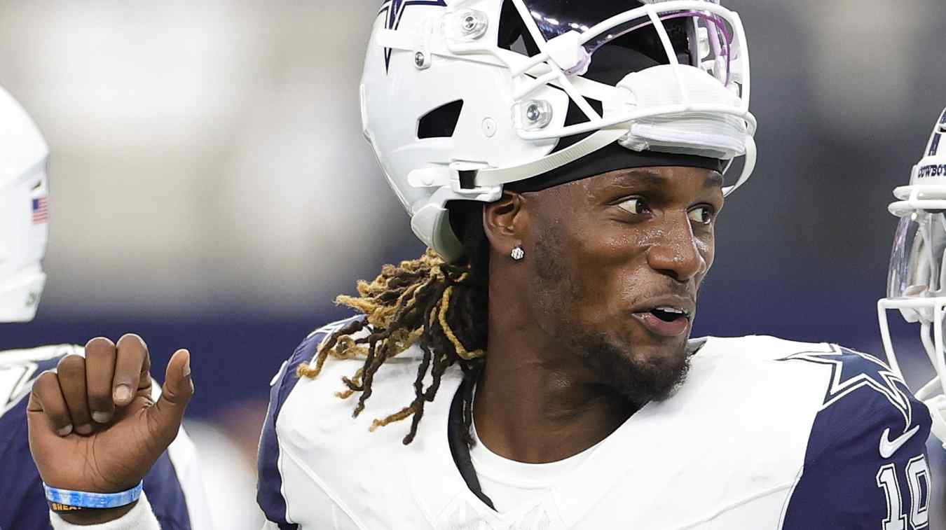 Cowboys Give First Hint on Looming Quarterback Battle - HEAVY