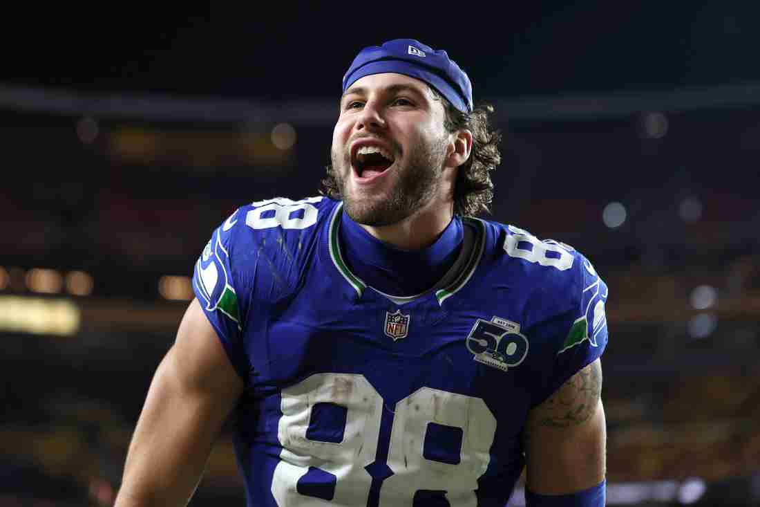 Seahawks TE AJ Barner Sounds Off on Rams, Myles Garrett News - HEAVY