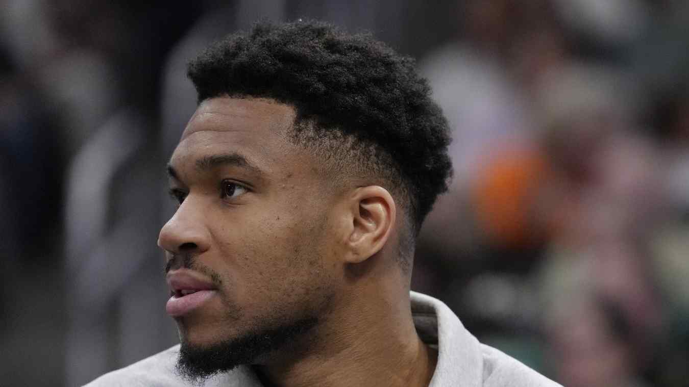 Magic Steal Giannis Antetokounmpo From Suitors in Imaginative Trade ...