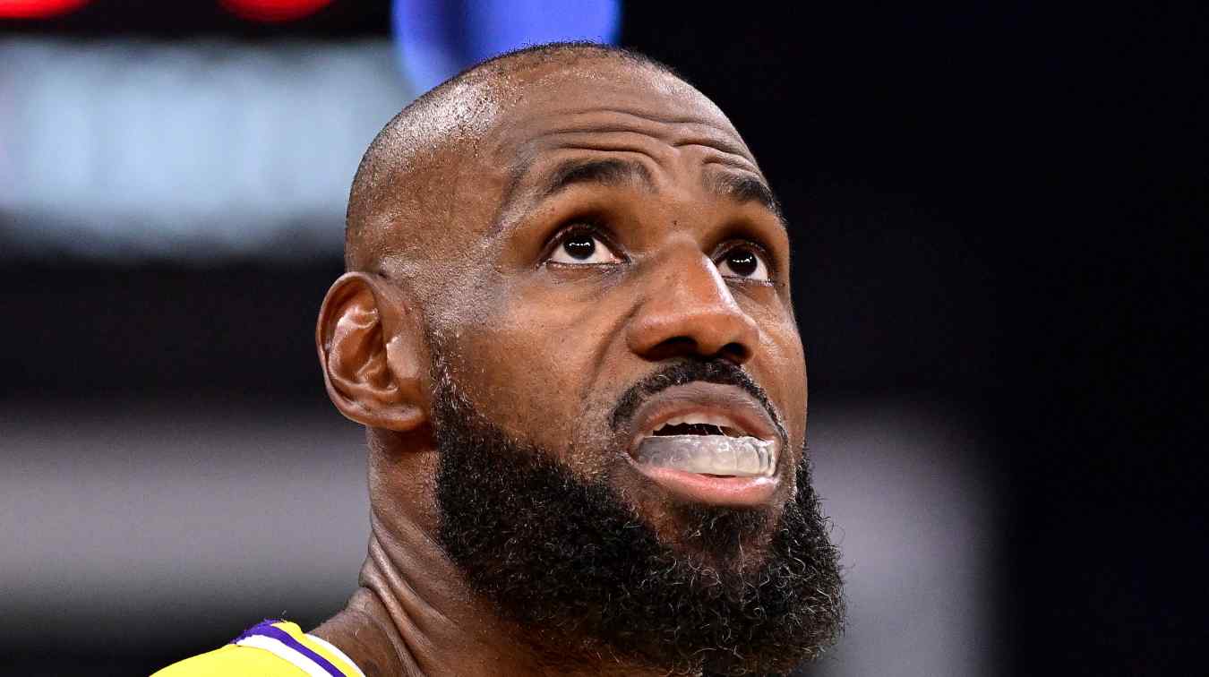Insiders Skeptical of LeBron James' Free Agency Decision Regarding ...
