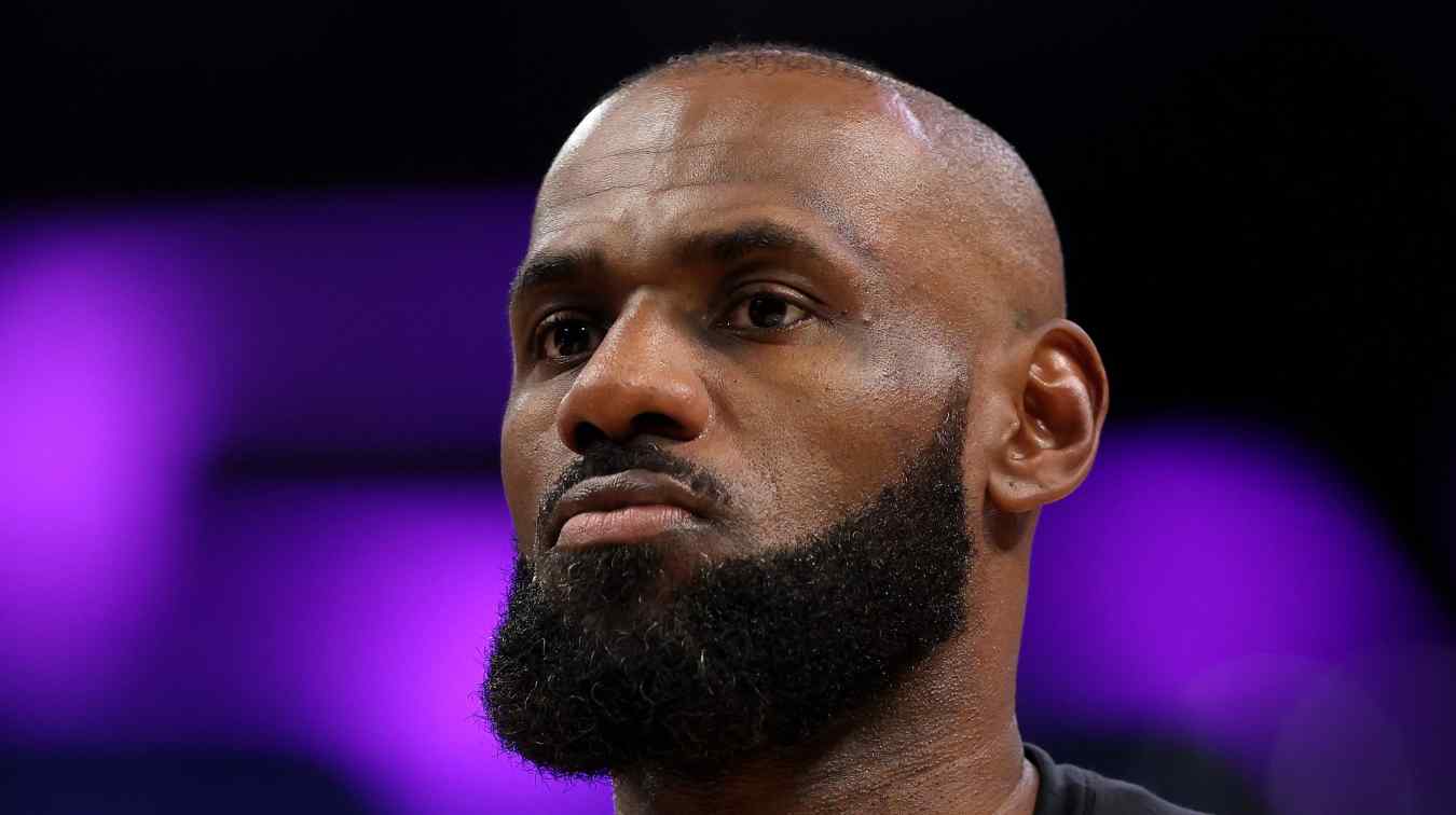 Lakers Major Trade Idea Lands $220 Million Knicks All-Star for LeBron James