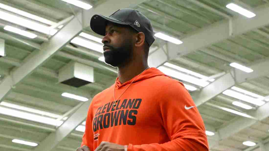 Browns Make Clear Statement on Adding Polarizing QB After Garrett Trade
