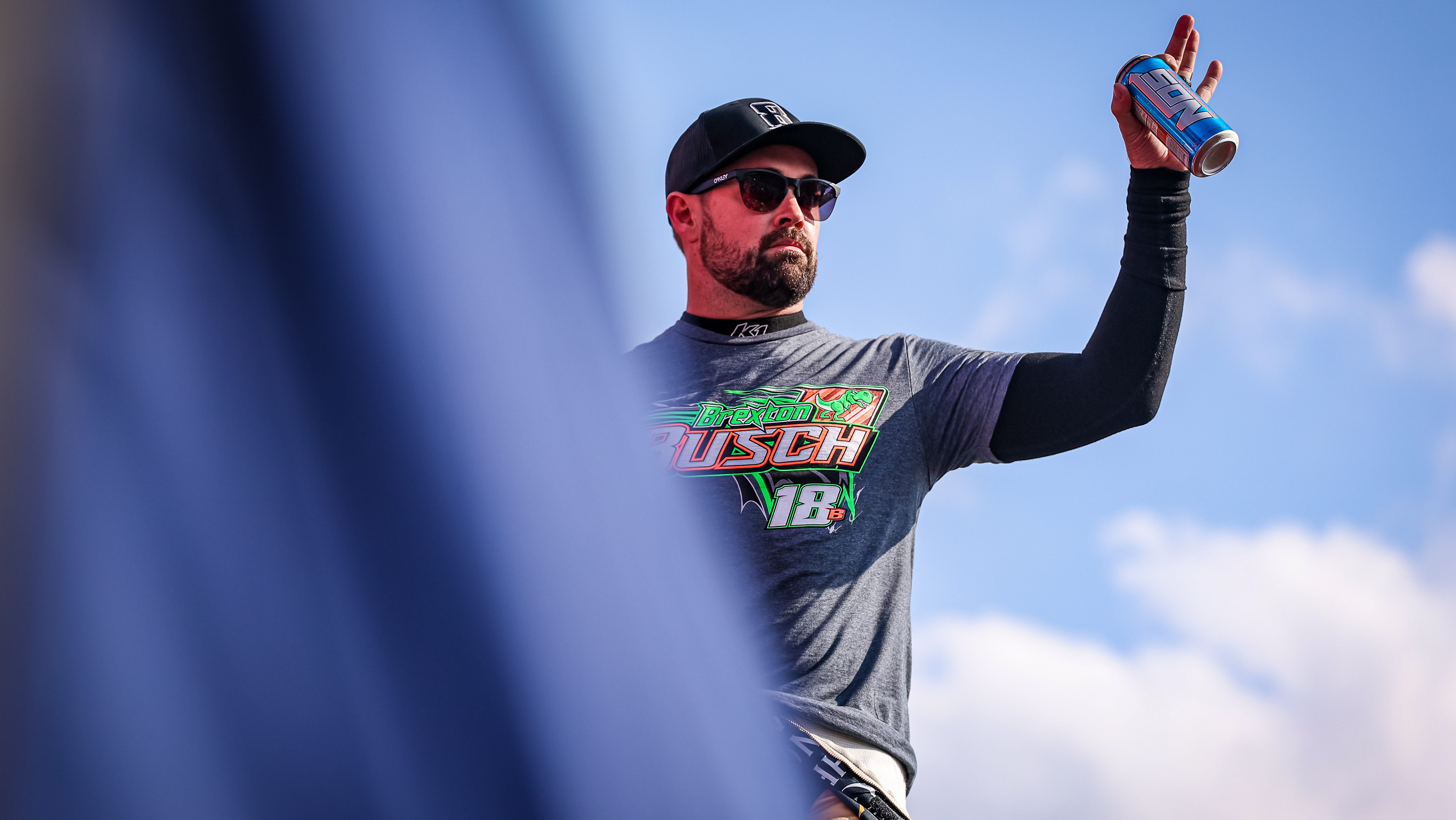 Ricky Stenhouse Jr. Makes Kyle Busch Promise