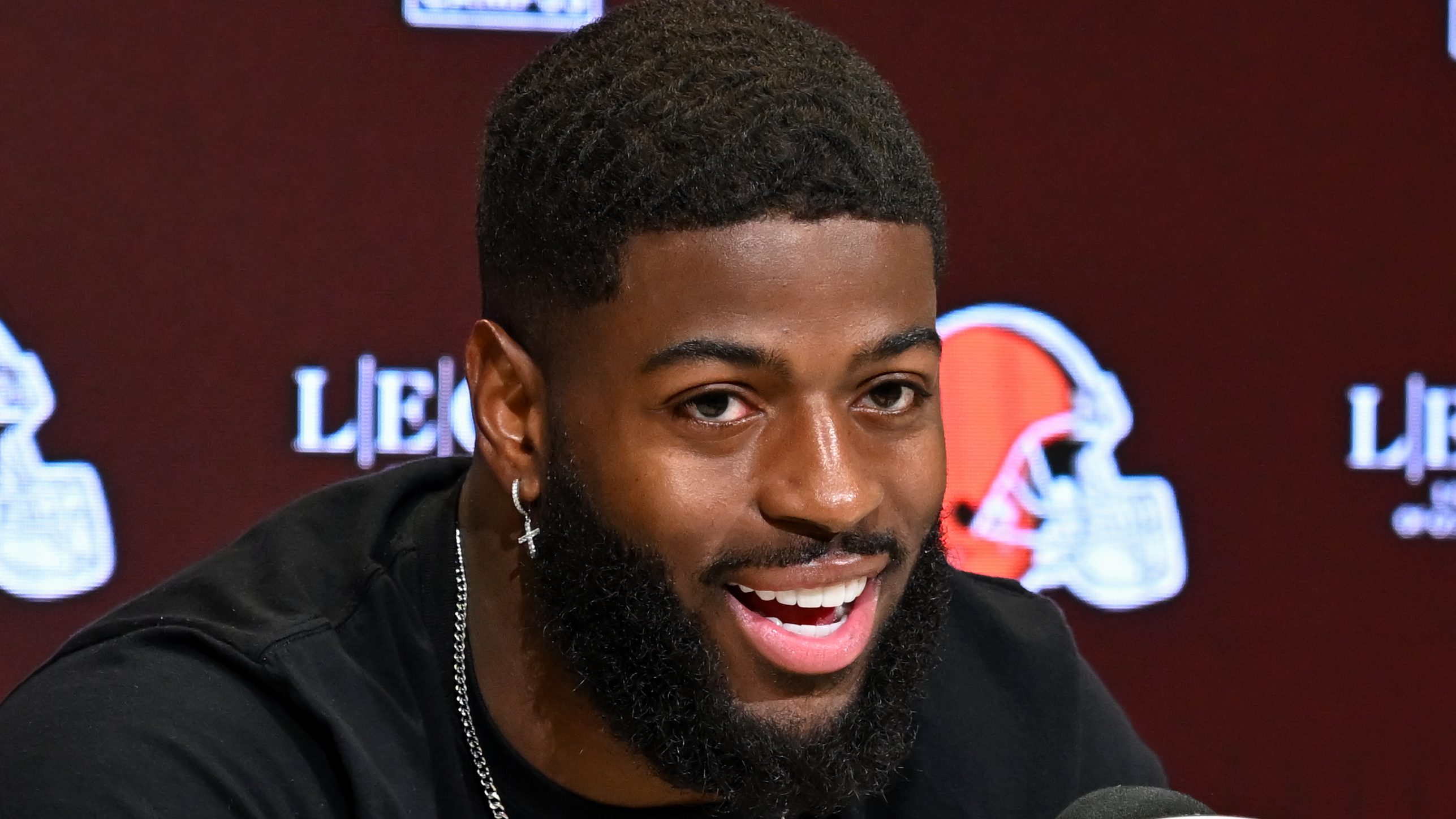 Browns’ Jared Verse Does Not Mince Words About Rams Trade