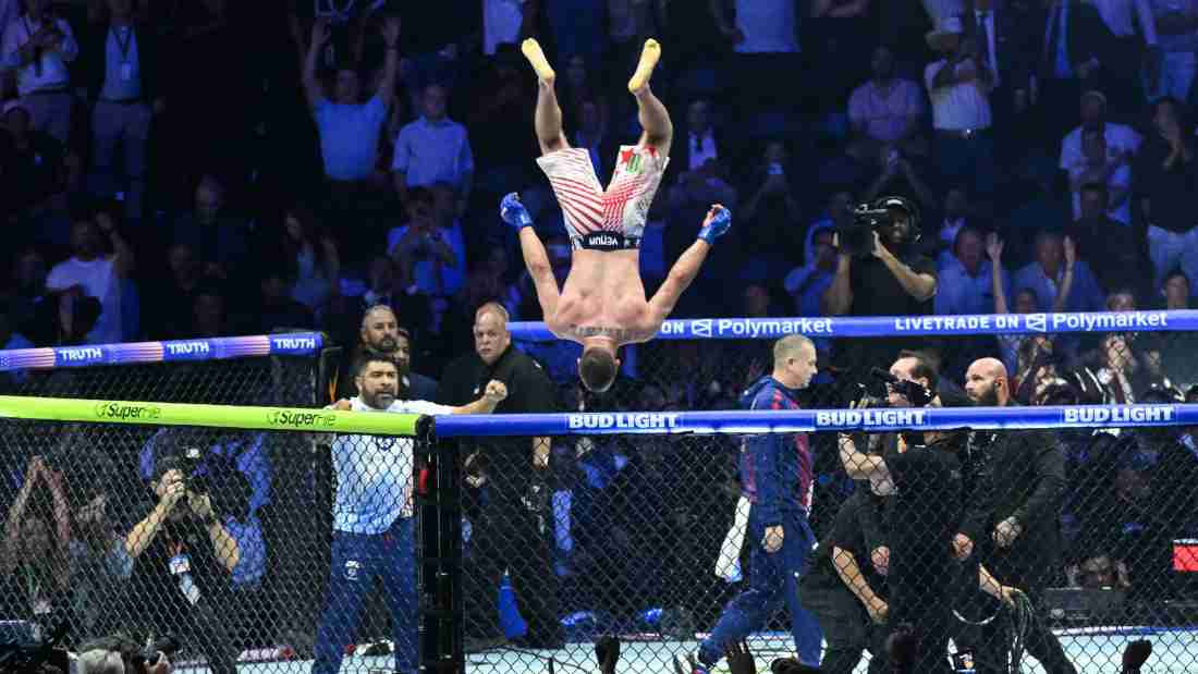 Justin Gaethje Shocks the World and Stops Ilia Topuria