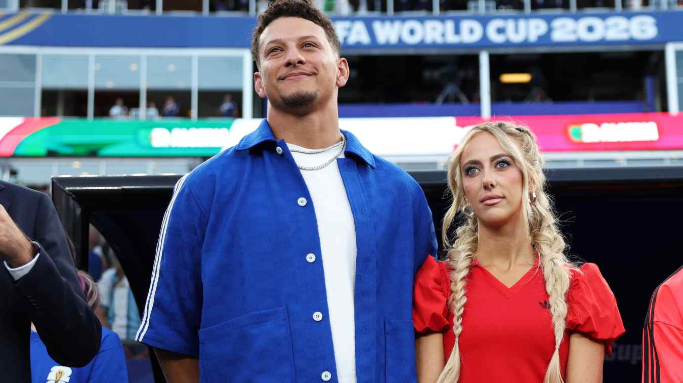 Patrick Mahomes on Kyle Larson's Pit Box at NASCAR Race