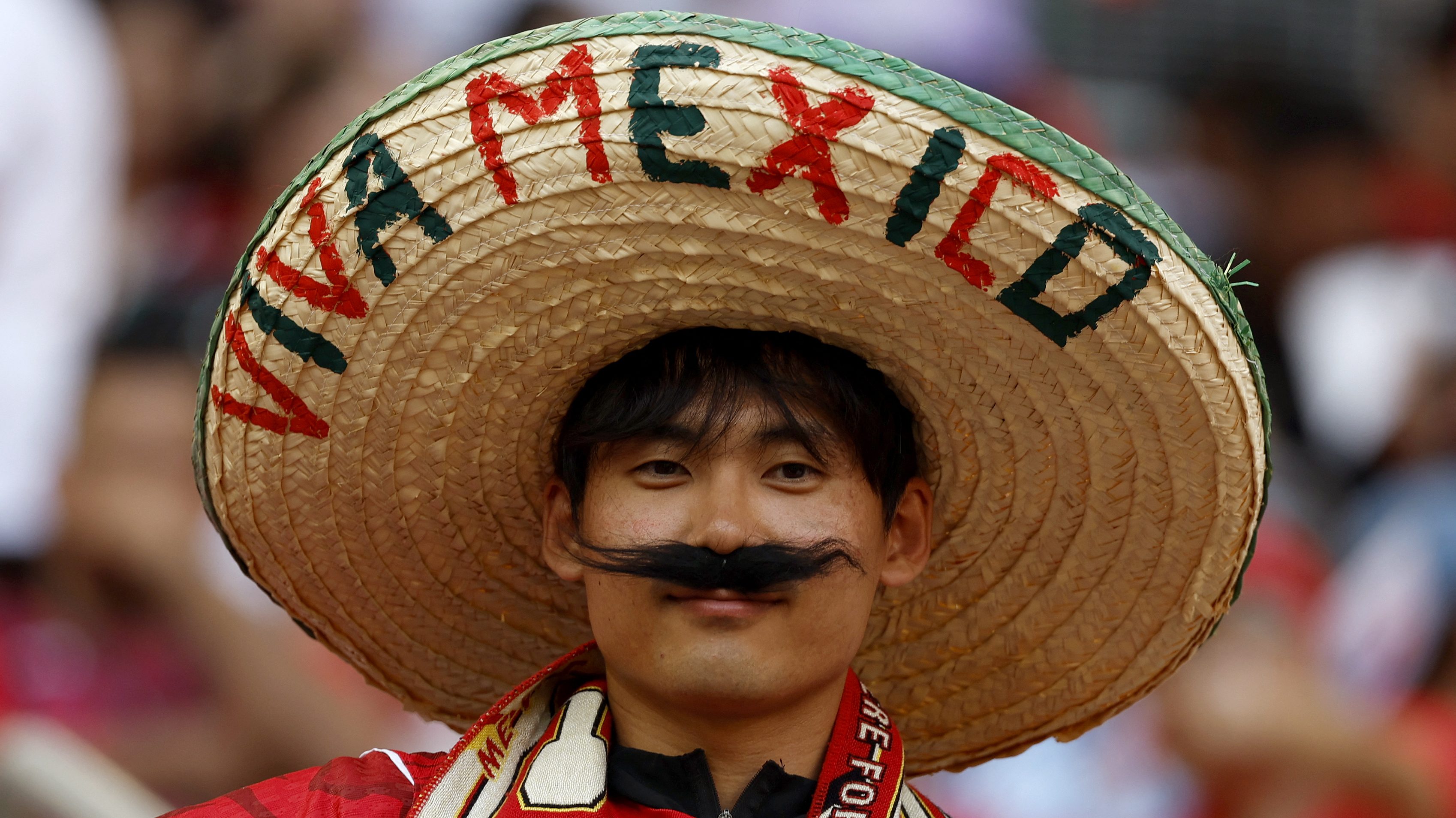Mexico, South Korea Fans Form Special Bond During World Cup