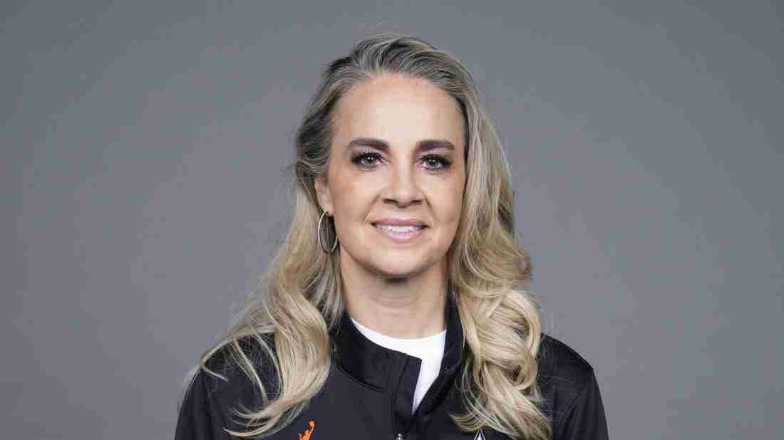 Jalen Brunson's Sister Erica Brunson Fires Back at Becky Hammon After ...
