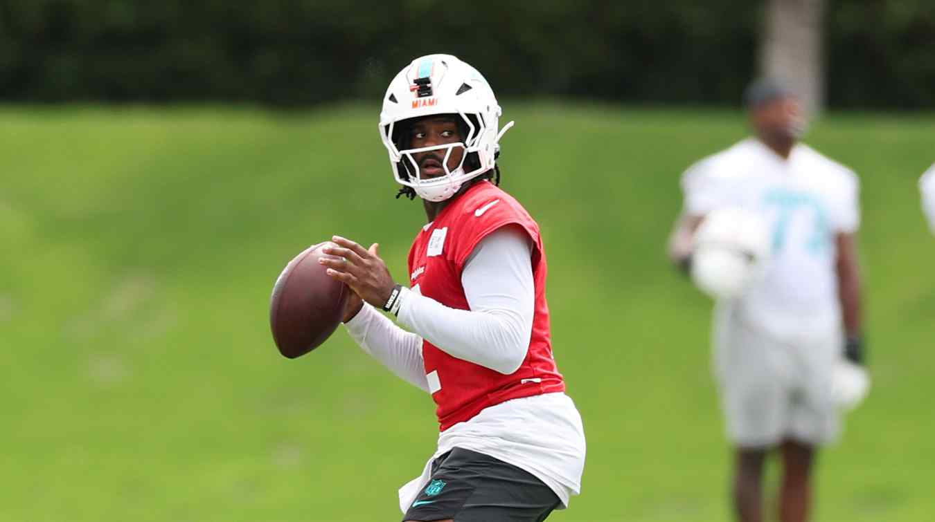 Dolphins' Malik Willis Gets Eye Opening Prediction