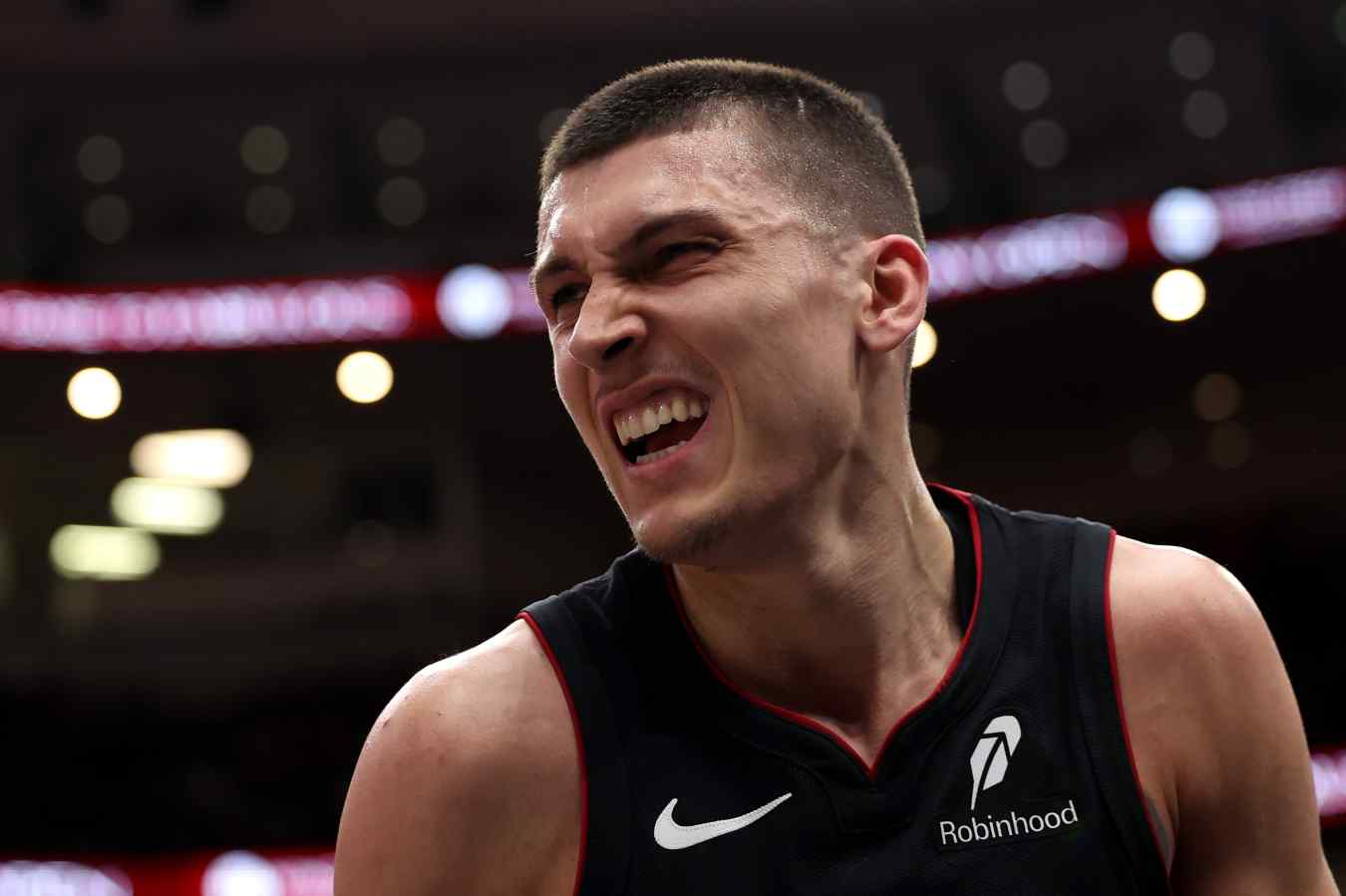 Bucks Fans Sound Off On Tyler Herro After NBA World Spots Cryptic Comment