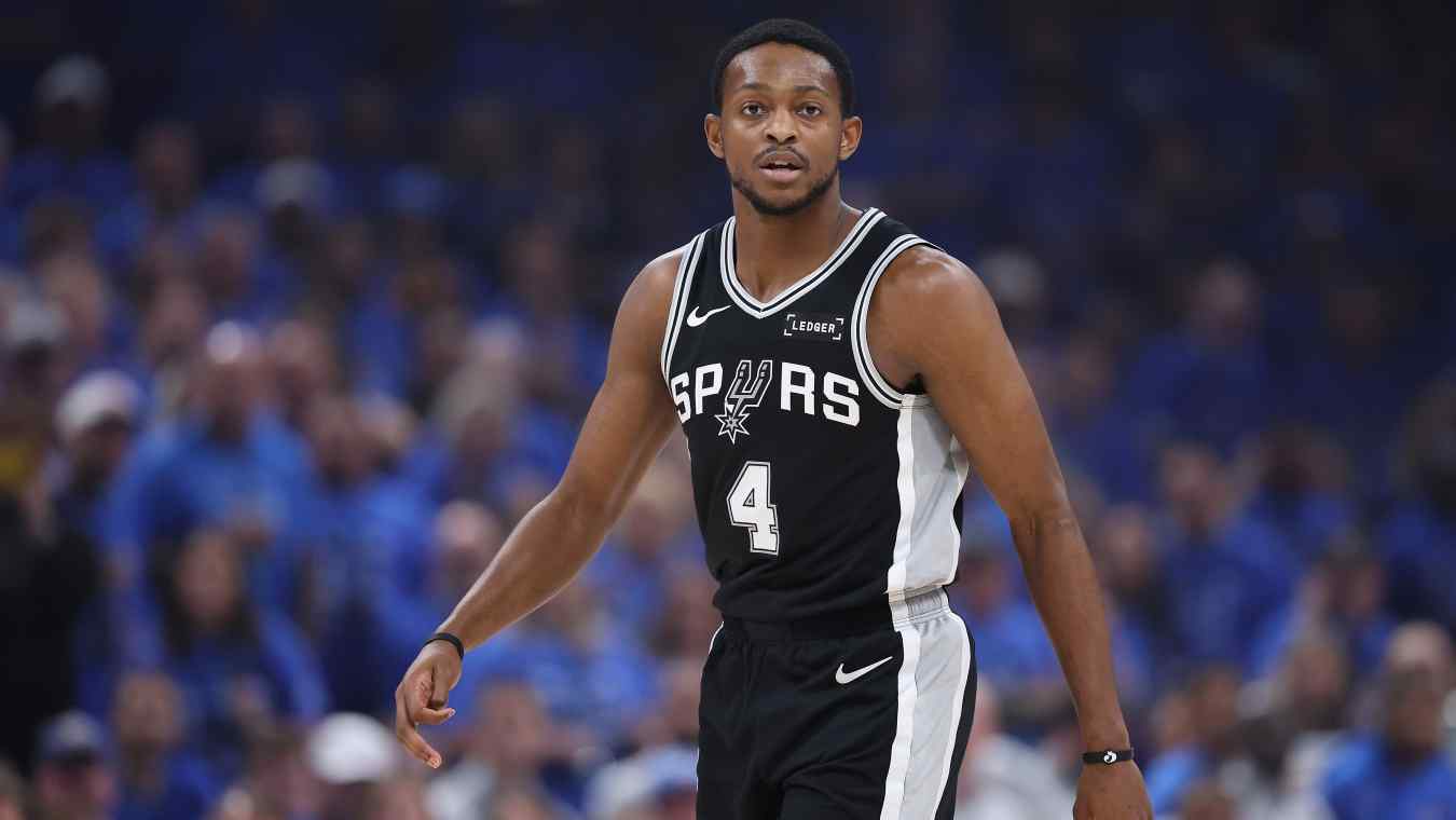Spurs' De'Aaron Fox Hit with 'Worst Contract' Label After Game 4 Mishap