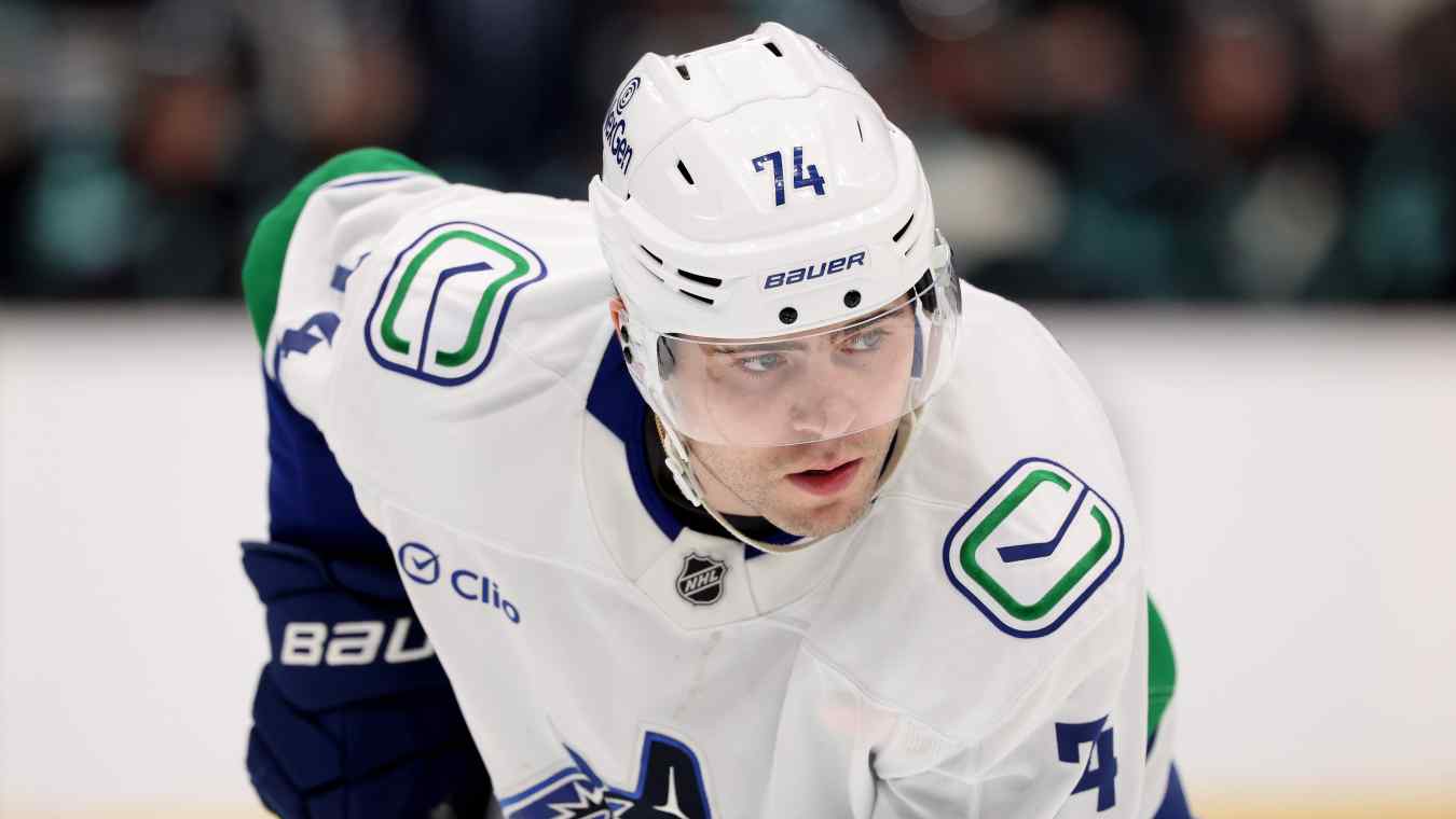 NY Rangers Urged to Target Canucks $38.5 Million Sniper